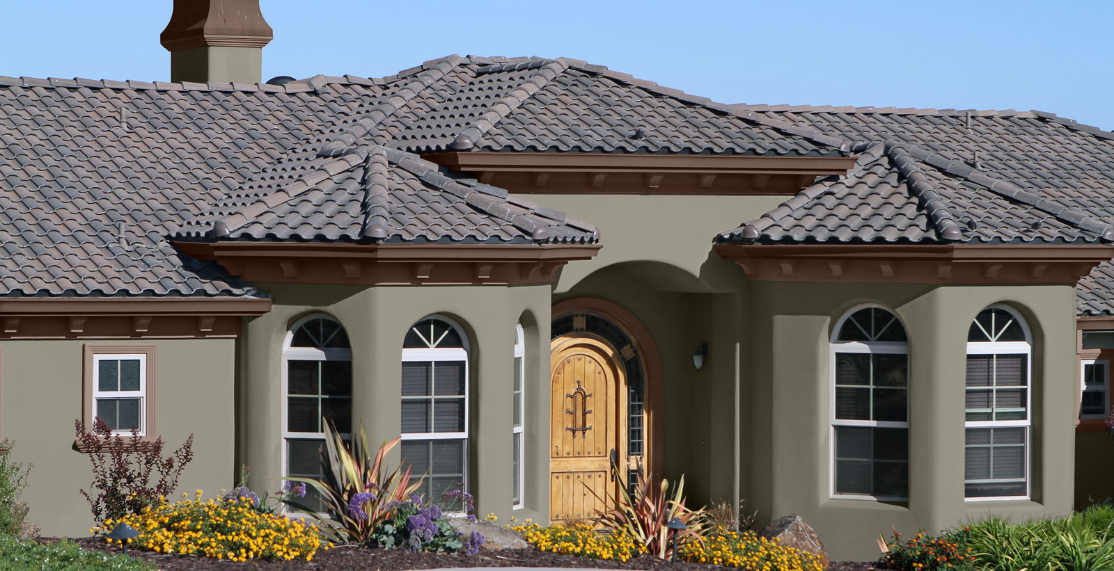 cool spanish classic home exterior